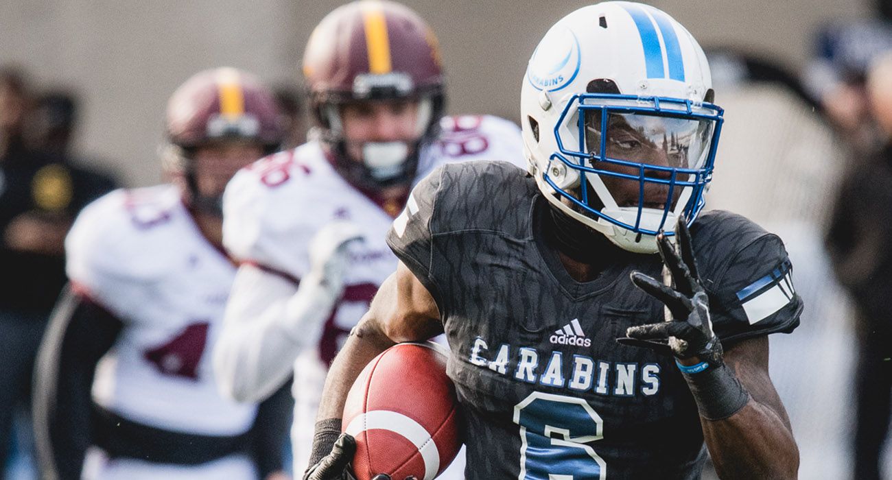 Kerr de nouveau récompensé - Football