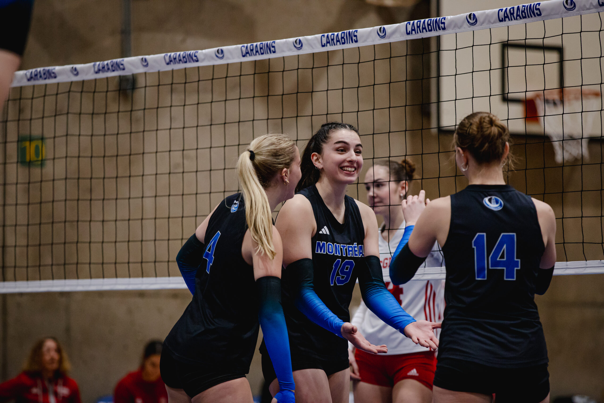 Djordjevic grave son nom dans l'histoire des Carabins - Volleyball féminin